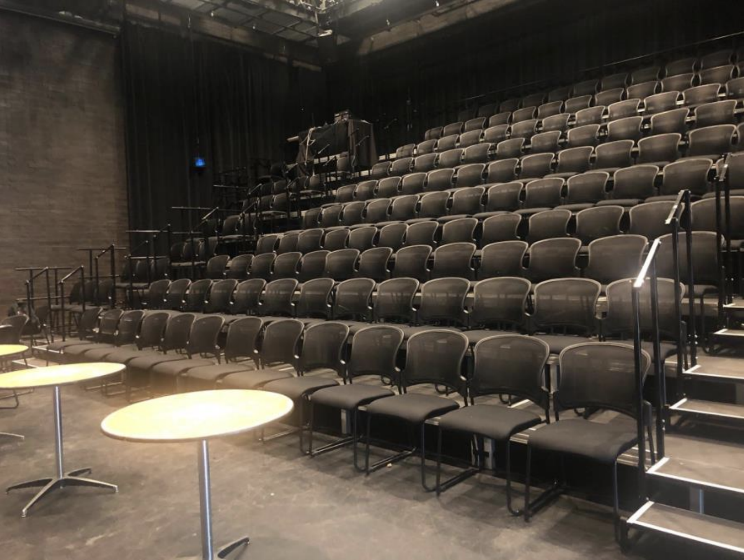 Streetcar Crowsnest – The Guloien Theatre | The Toronto Theatre Database